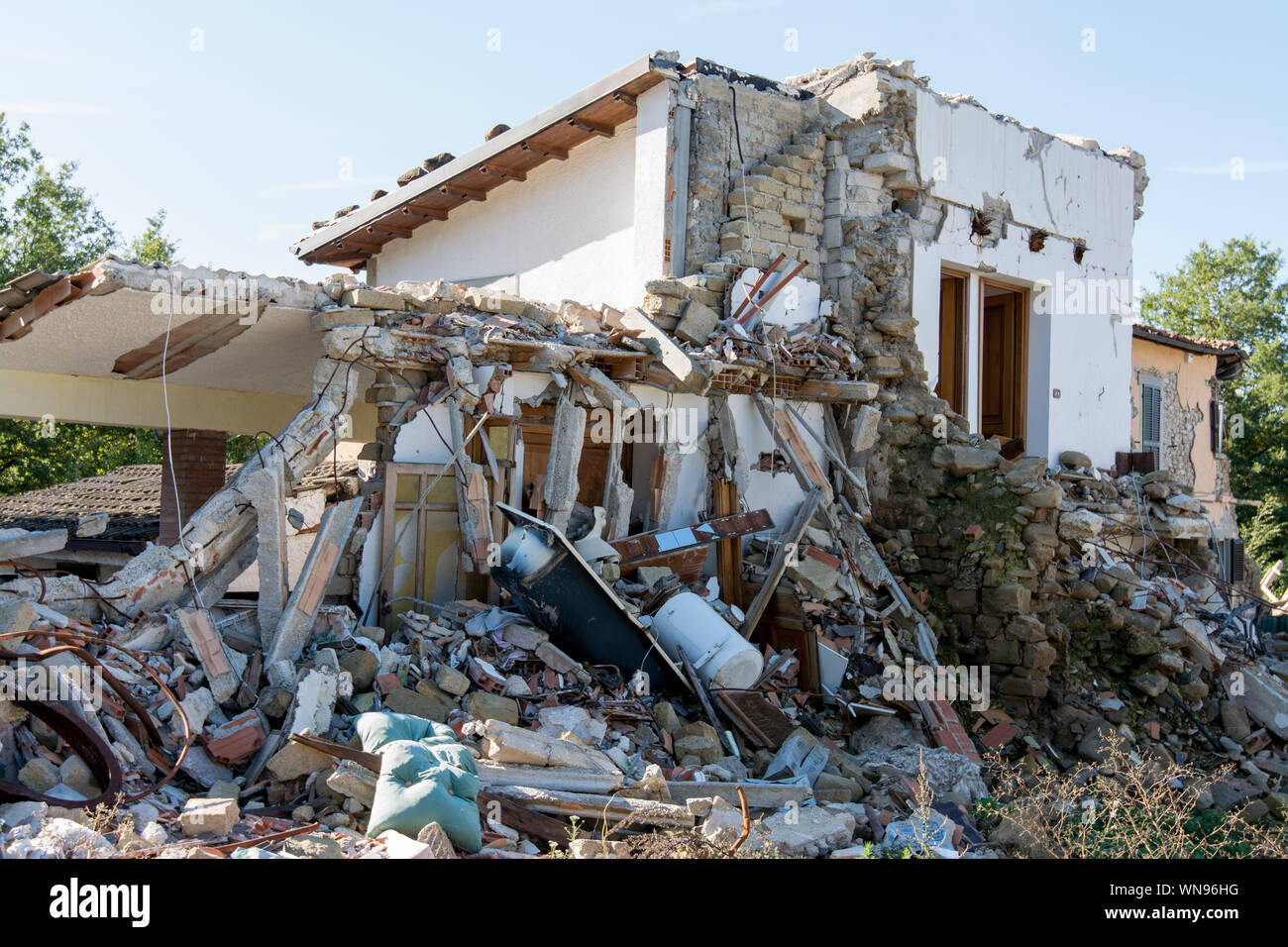 City destroyed by an earthquake Stock Photo - Alamy