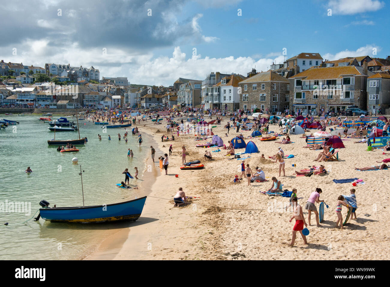 Summer crowds on St Ives harbour beach. Cornwall, England Stock Photo ...