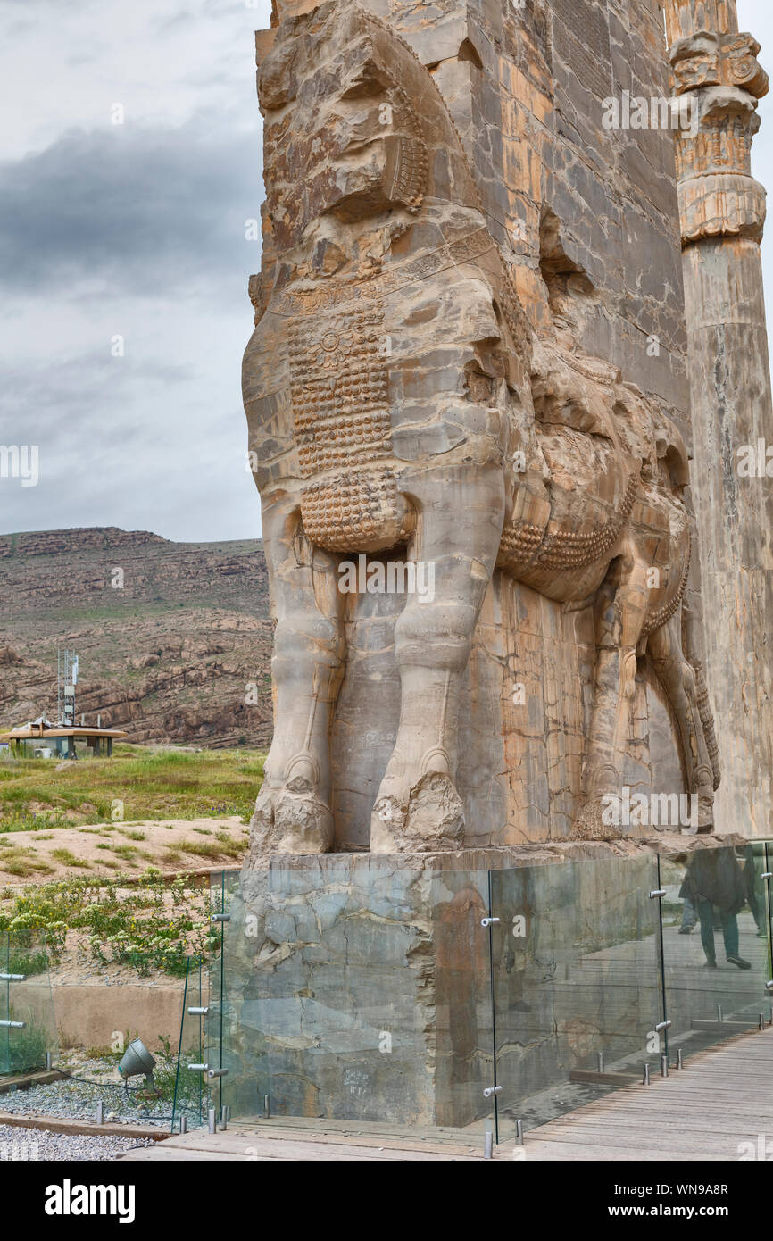 Gate of All Nations, Gate of Xerxes, Persepolis, ceremonial capital of ...