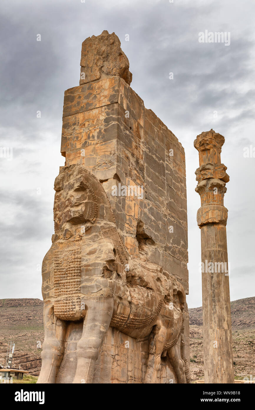 Gate of All Nations, Gate of Xerxes, Persepolis, ceremonial capital of ...