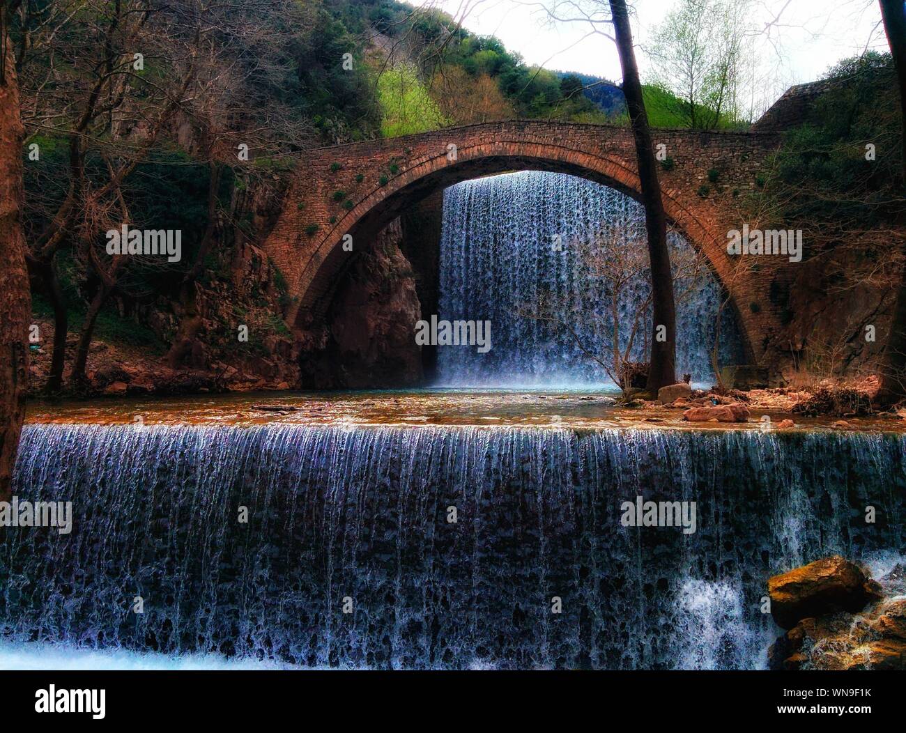 Waterfall arch bridge arch bridge hi-res stock photography and images ...
