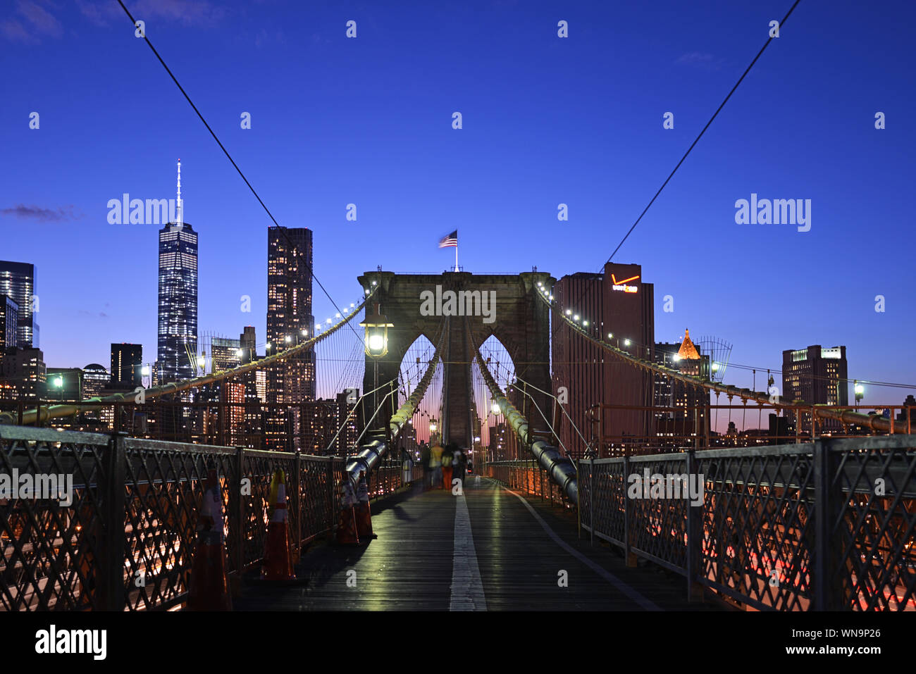 Brooklyn at night hi-res stock photography and images - Alamy