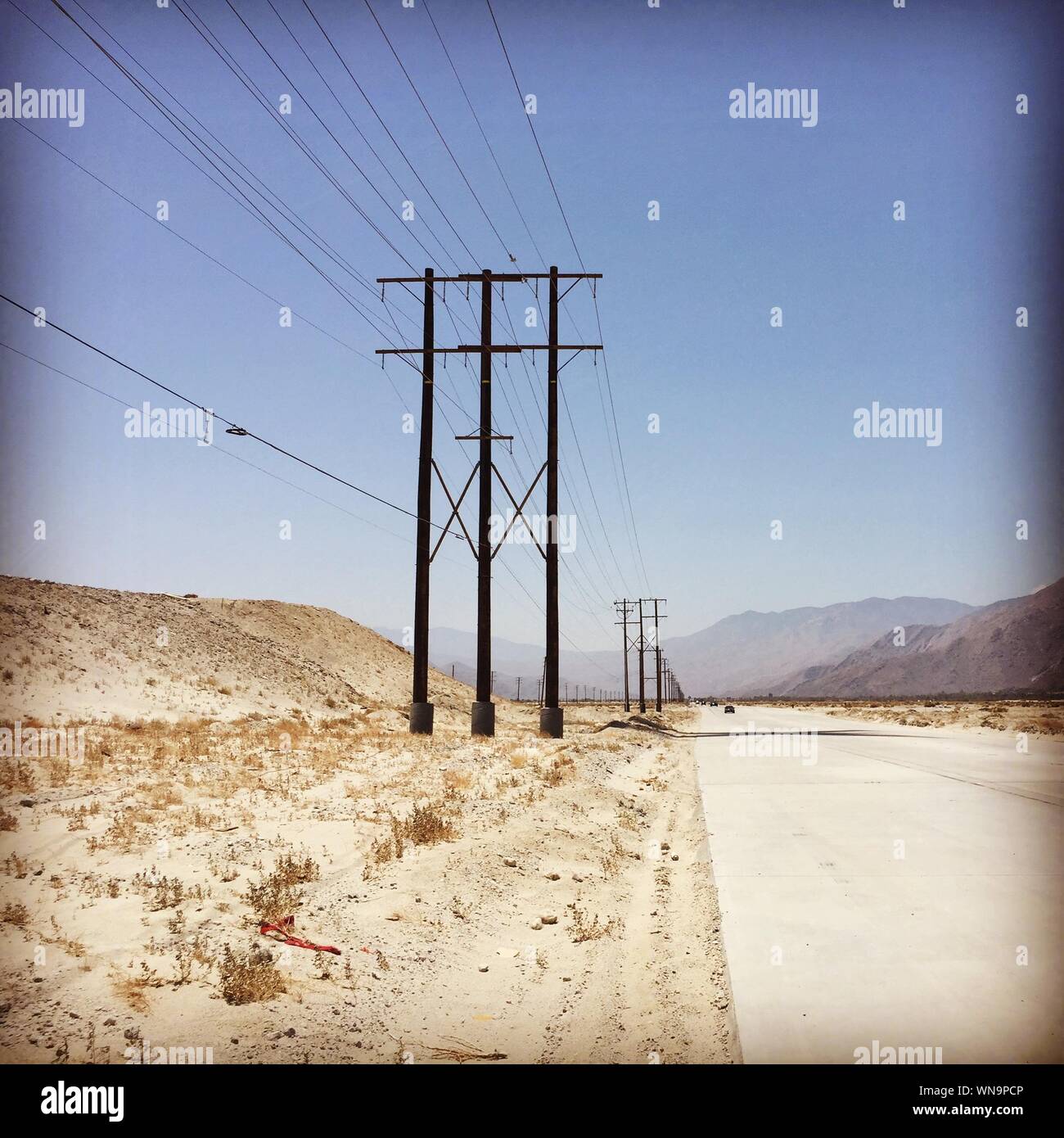 Pylon desert hi-res stock photography and images - Alamy