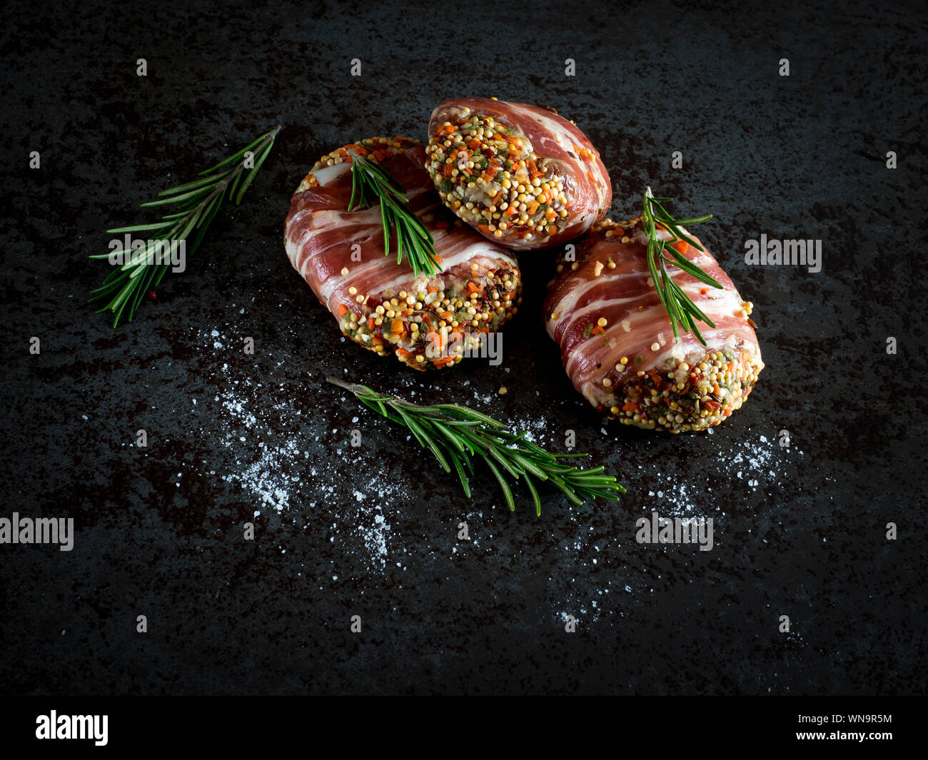 Close up raw meat hi-res stock photography and images - Alamy