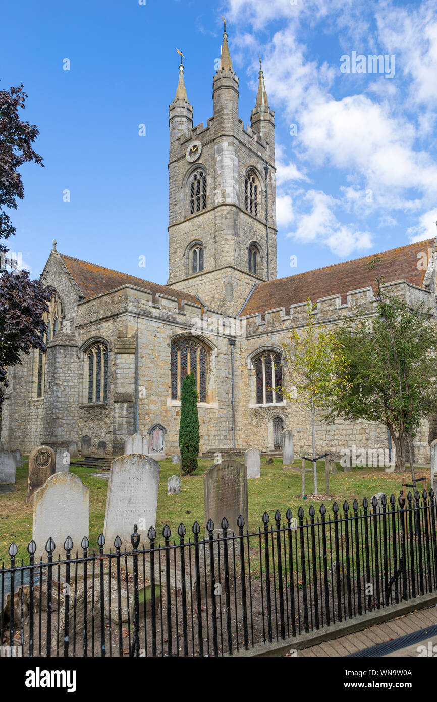 St mary church ashford hi-res stock photography and images - Alamy