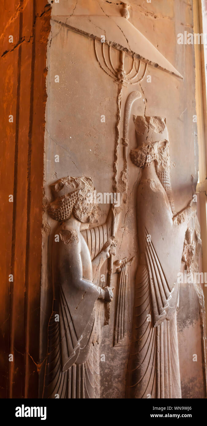 Zoroastrian priest hi-res stock photography and images - Alamy