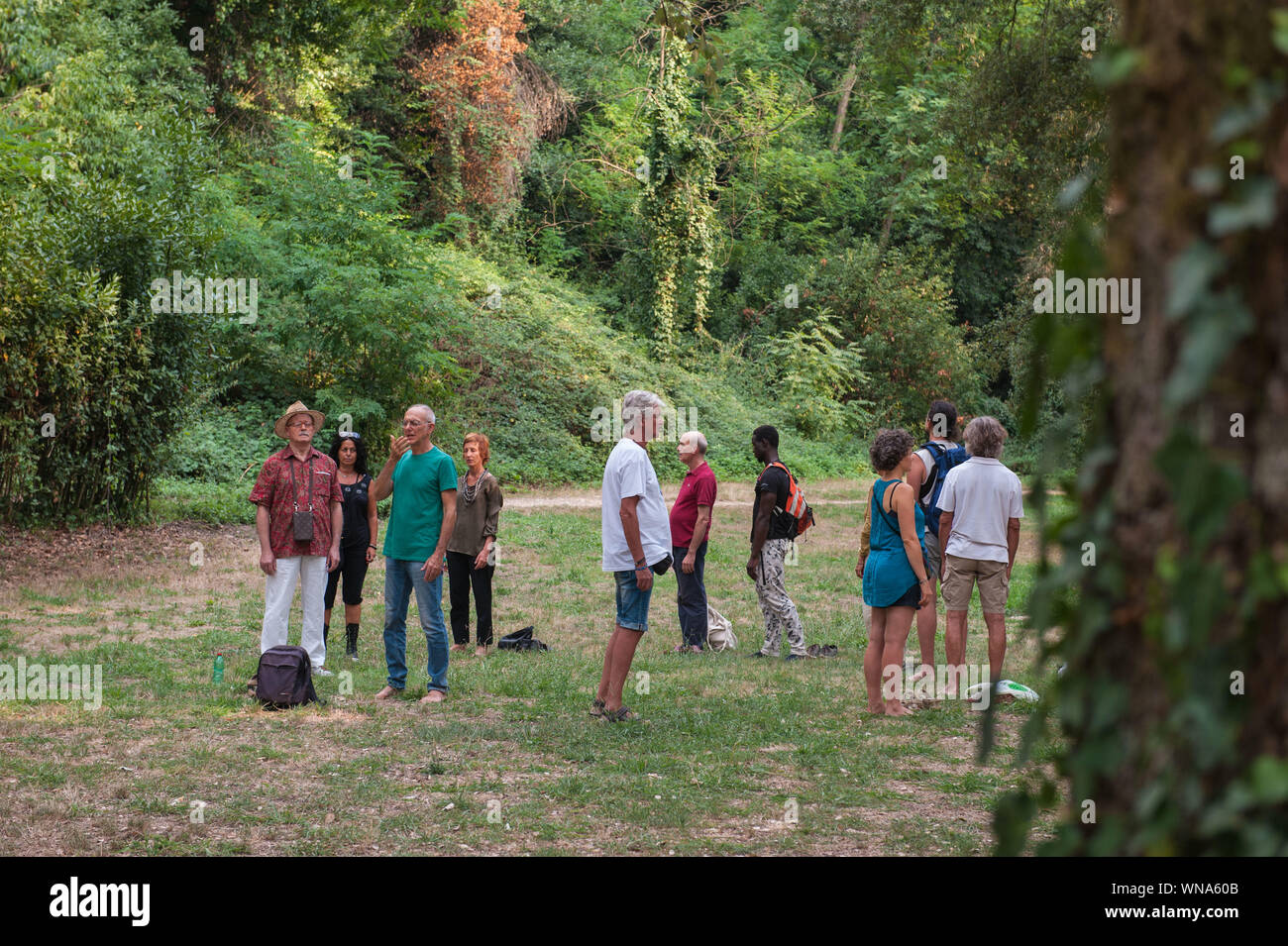 "Forest bathing", bioenergetic experience with Marco Nieri. Villa Ada ...