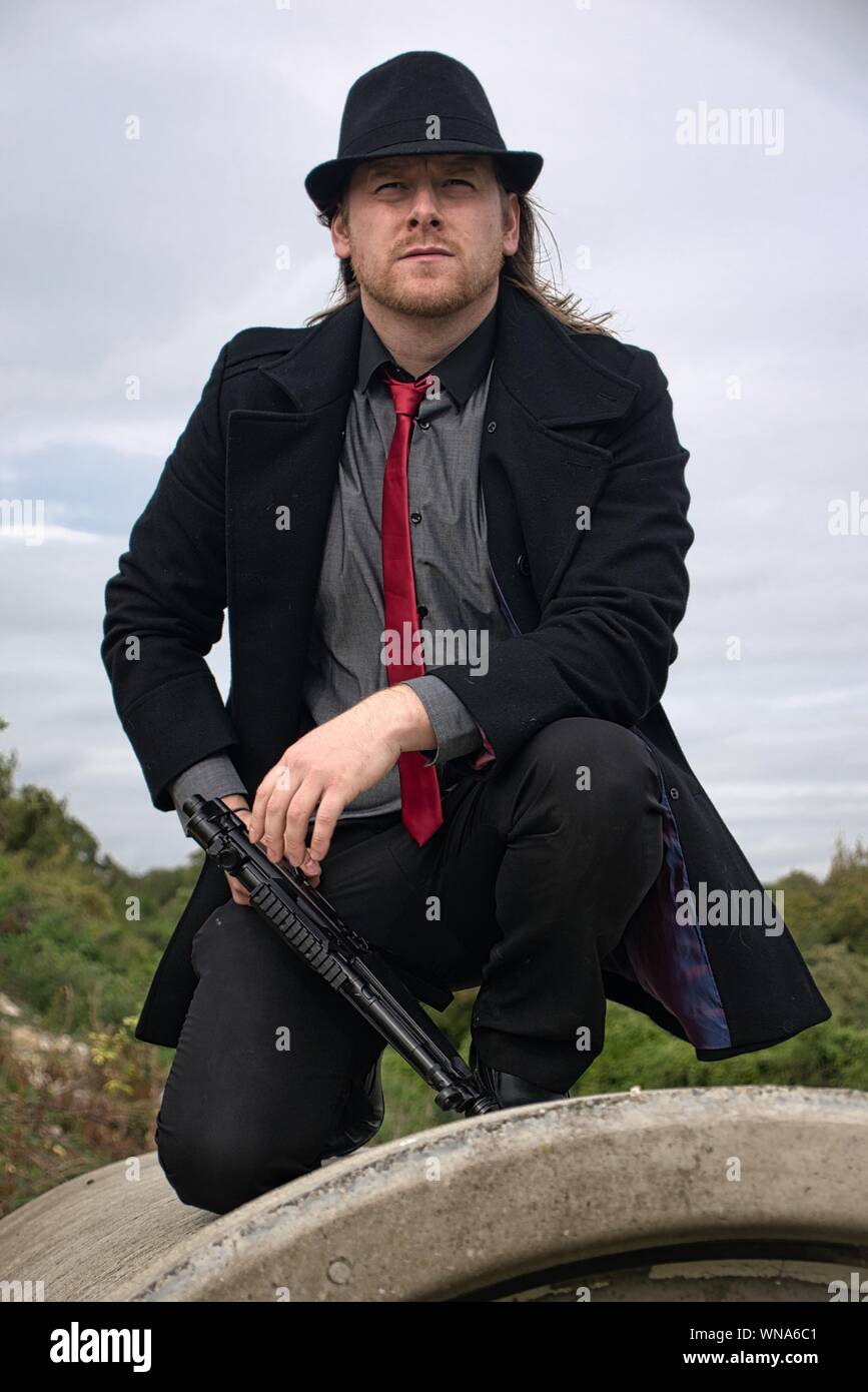 The gangster hi-res stock photography and images - Alamy