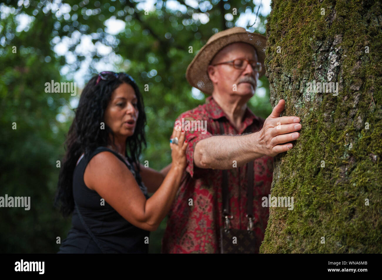 "Forest bathing", bioenergetic experience with Marco Nieri. Villa Ada ...