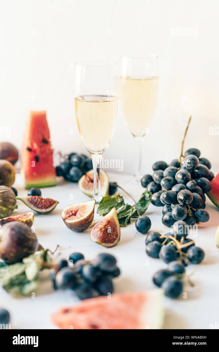 Glas of champagne hi-res stock photography and images - Alamy