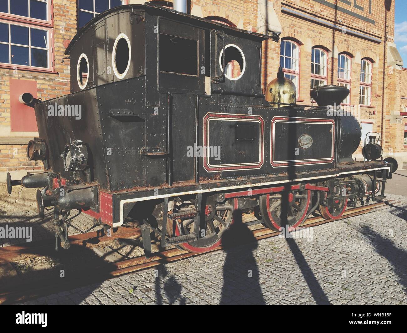 Retro train station hi-res stock photography and images - Alamy