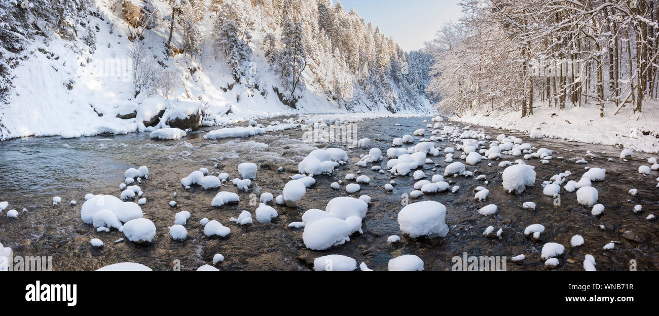 Cold stream flowing in gorge hi-res stock photography and images - Alamy