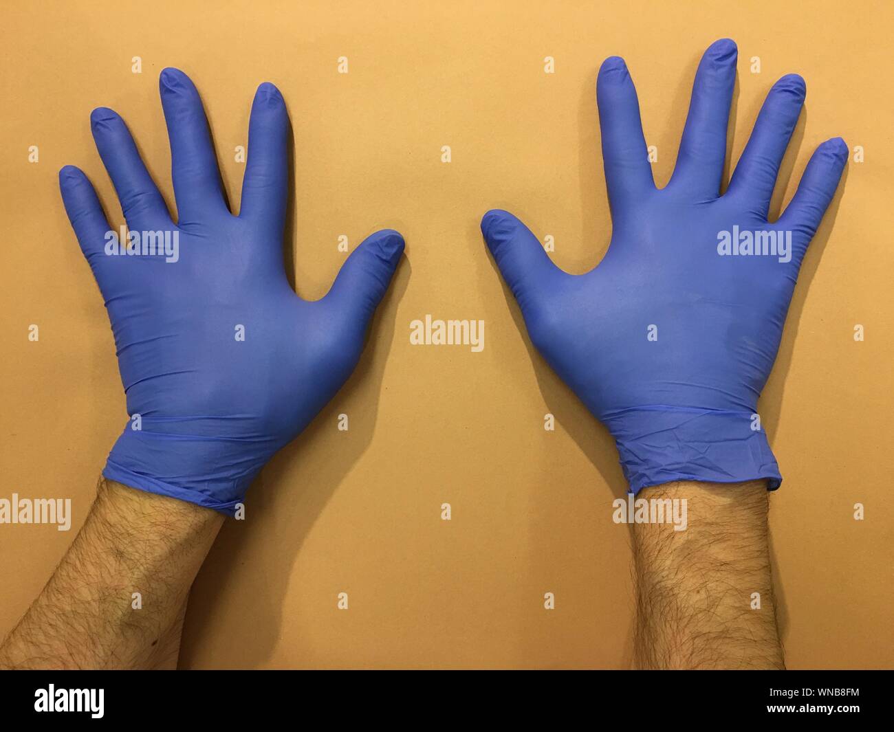 Surgical hands hi-res stock photography and images - Alamy
