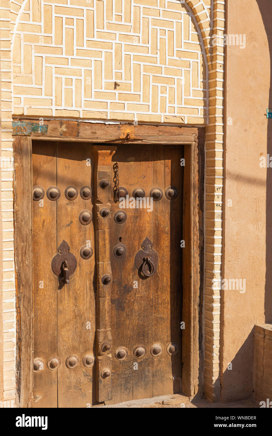 Persian architecture door hi-res stock photography and images - Alamy