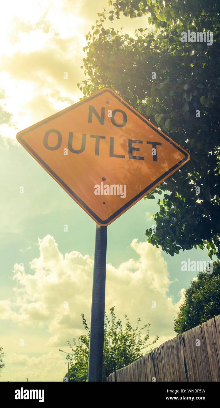 No outlet road warning sign hi-res stock photography and images - Alamy