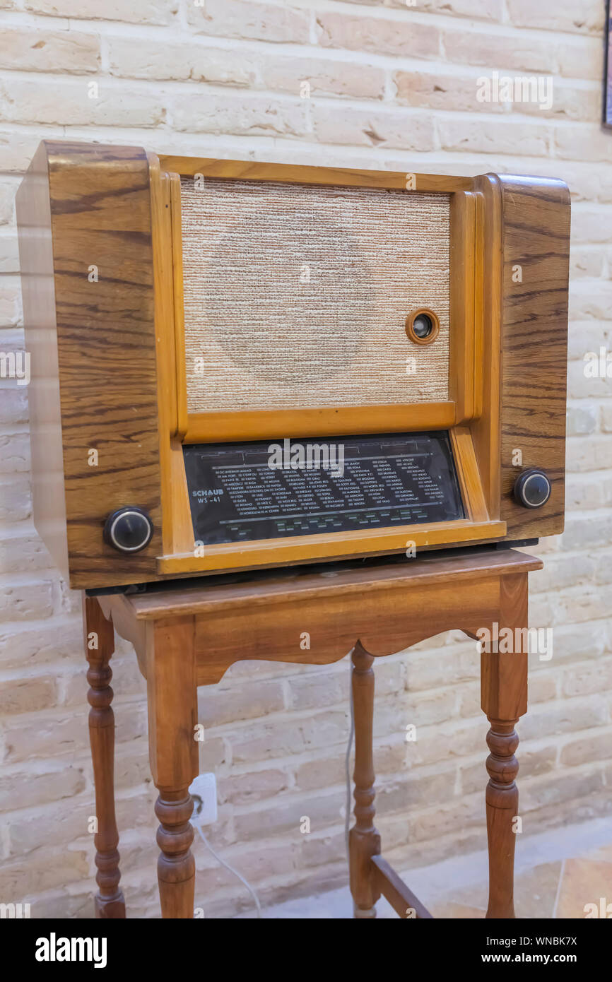 Vintage radio, Zoroastrians History and Culture Museum, Yazd, Yazd ...