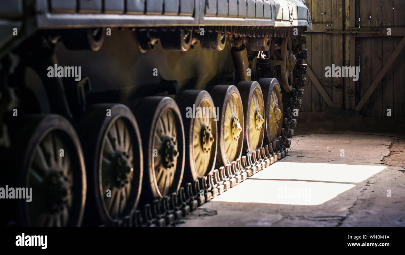Military Tank In Garage Stock Photo - Alamy