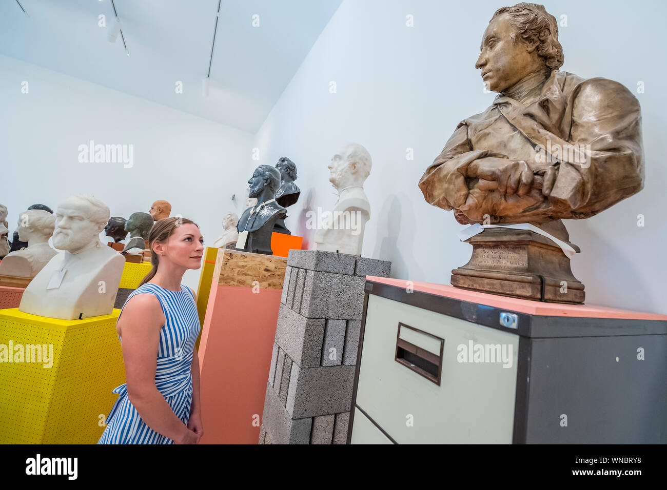 Traditional bust form hi-res stock photography and images - Alamy