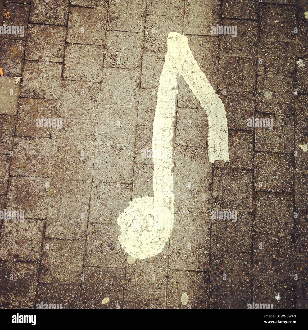 Musical note hi-res stock photography and images - Alamy