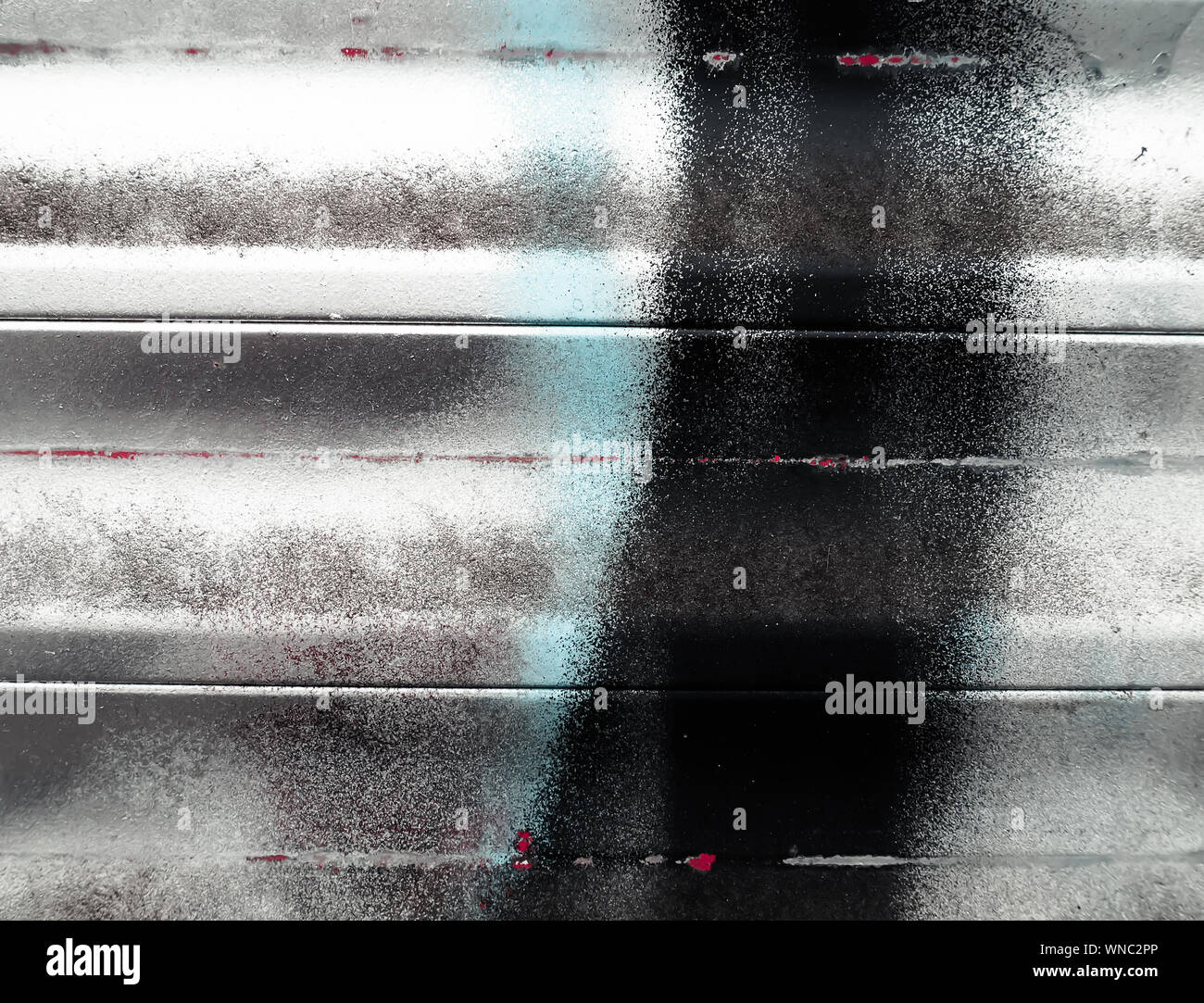 Silver graffiti hi-res stock photography and images - Alamy