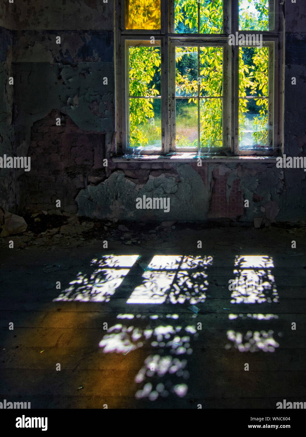 Interior hospital old hi-res stock photography and images - Alamy