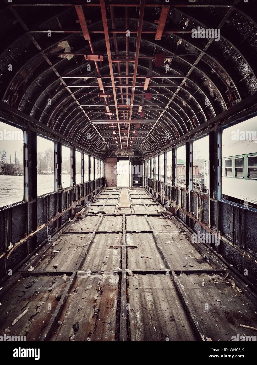 Run down train hi-res stock photography and images - Alamy