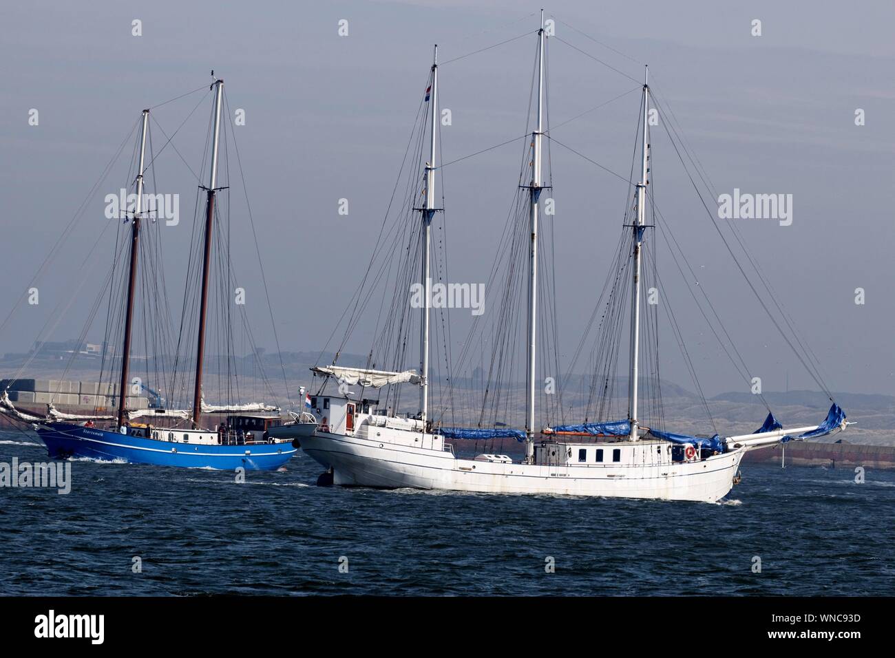 Blue and white ship hi-res stock photography and images - Alamy