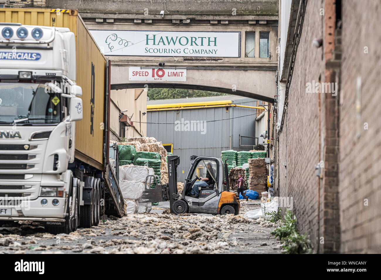 Wool Blending High Resolution Stock Photography and Images - Alamy