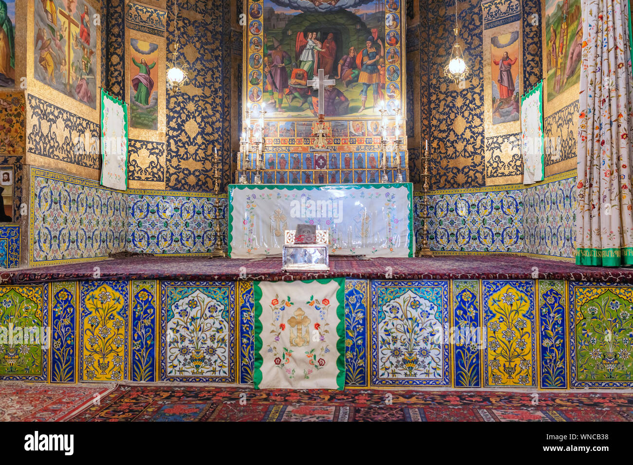 Vank cathedral interior hi-res stock photography and images - Alamy