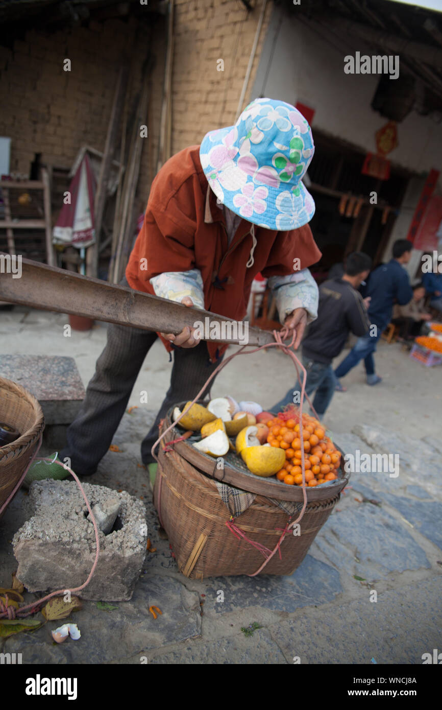 Weight weighting hi-res stock photography and images - Alamy