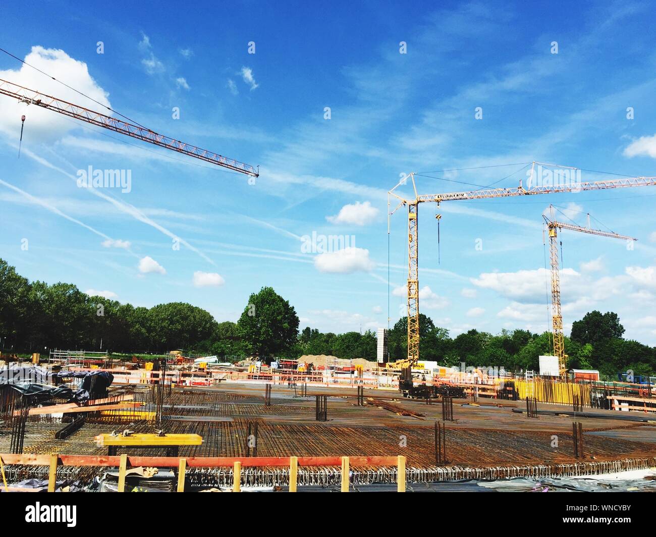Crane view hi-res stock photography and images - Alamy