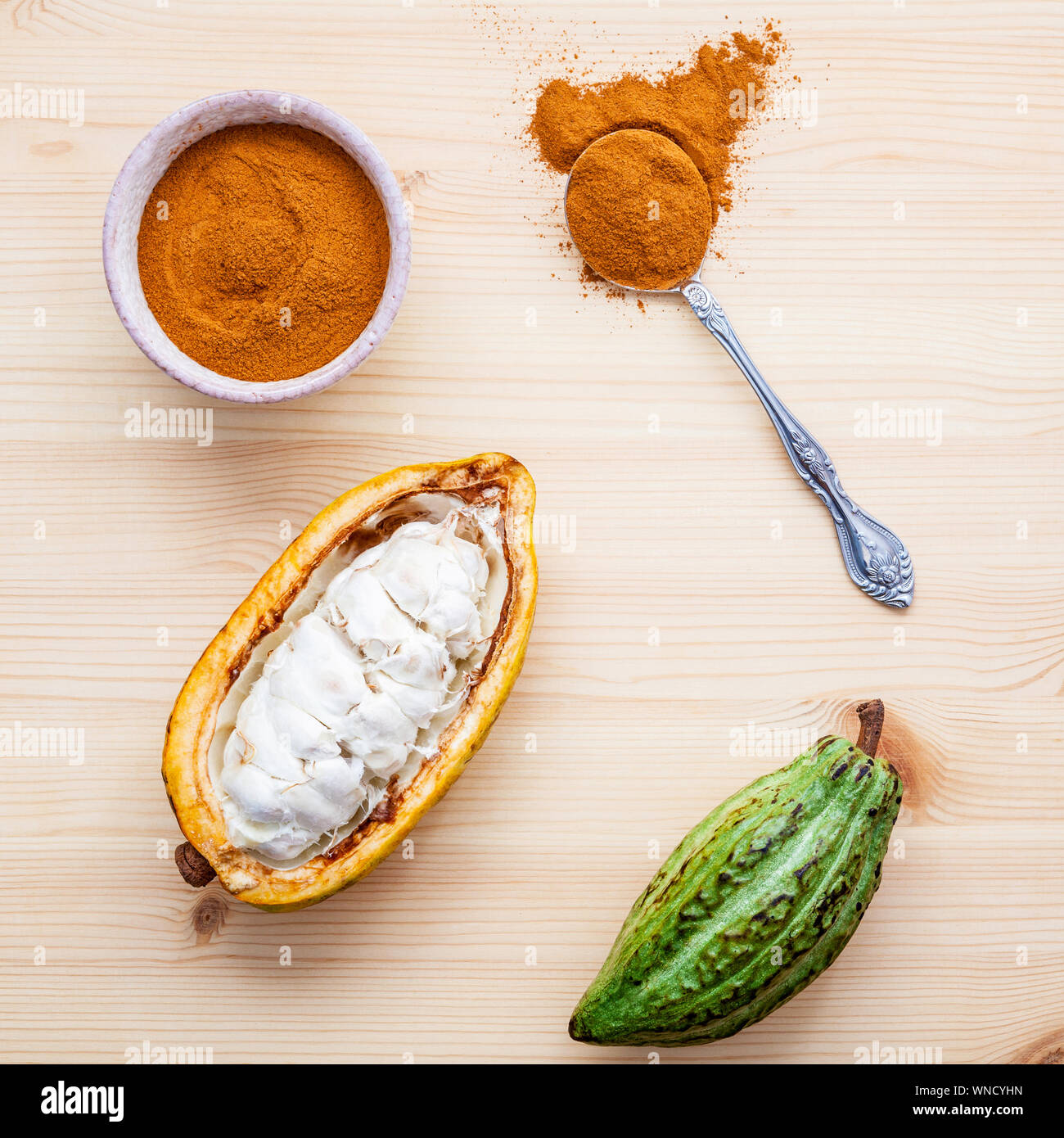 Cocoa seed pod hi-res stock photography and images - Alamy