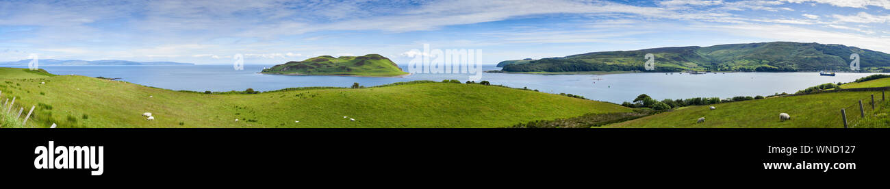 Davaar island lighthouse scotland hi-res stock photography and images ...