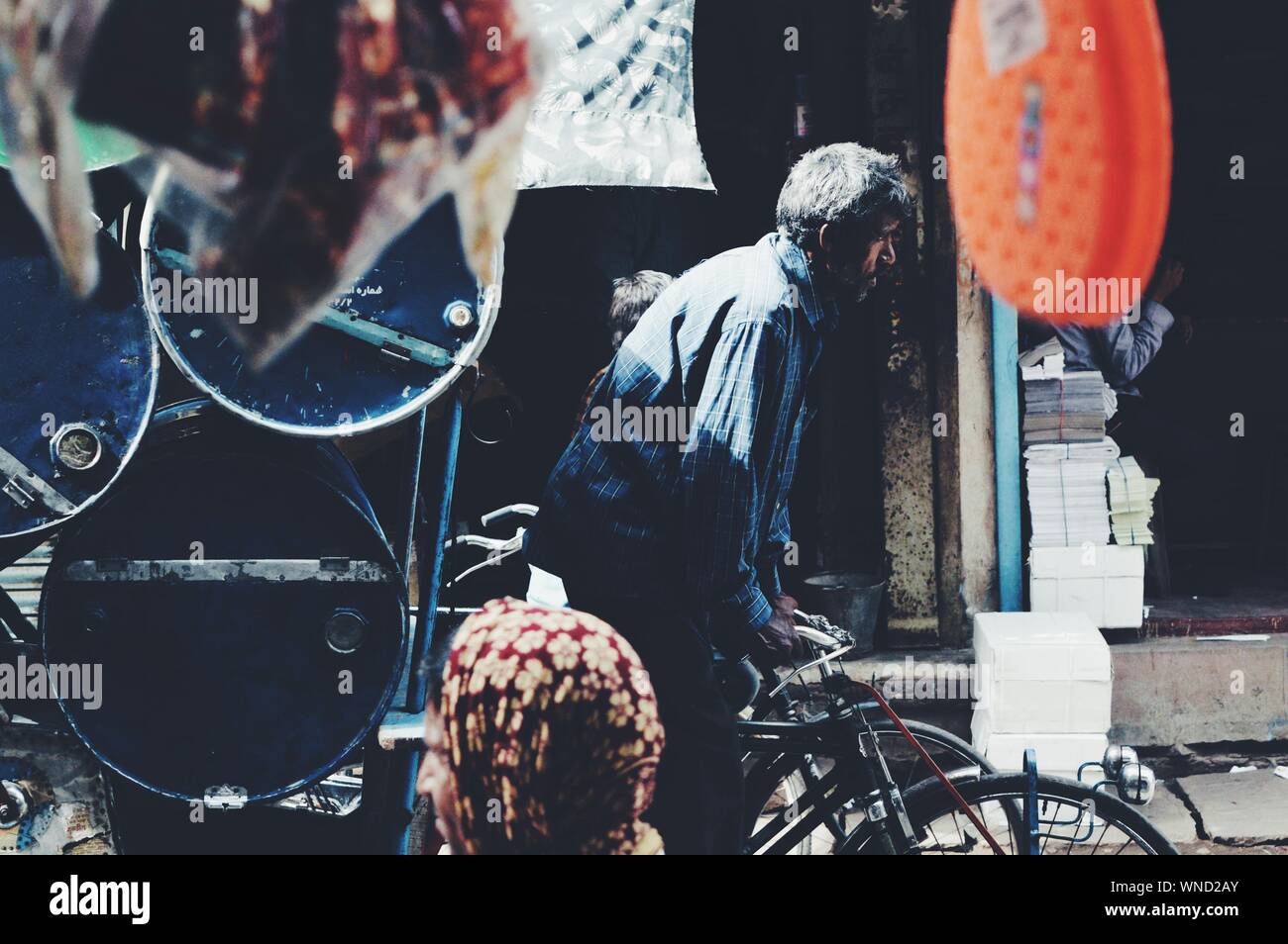 Side of rickshaw hi-res stock photography and images - Alamy