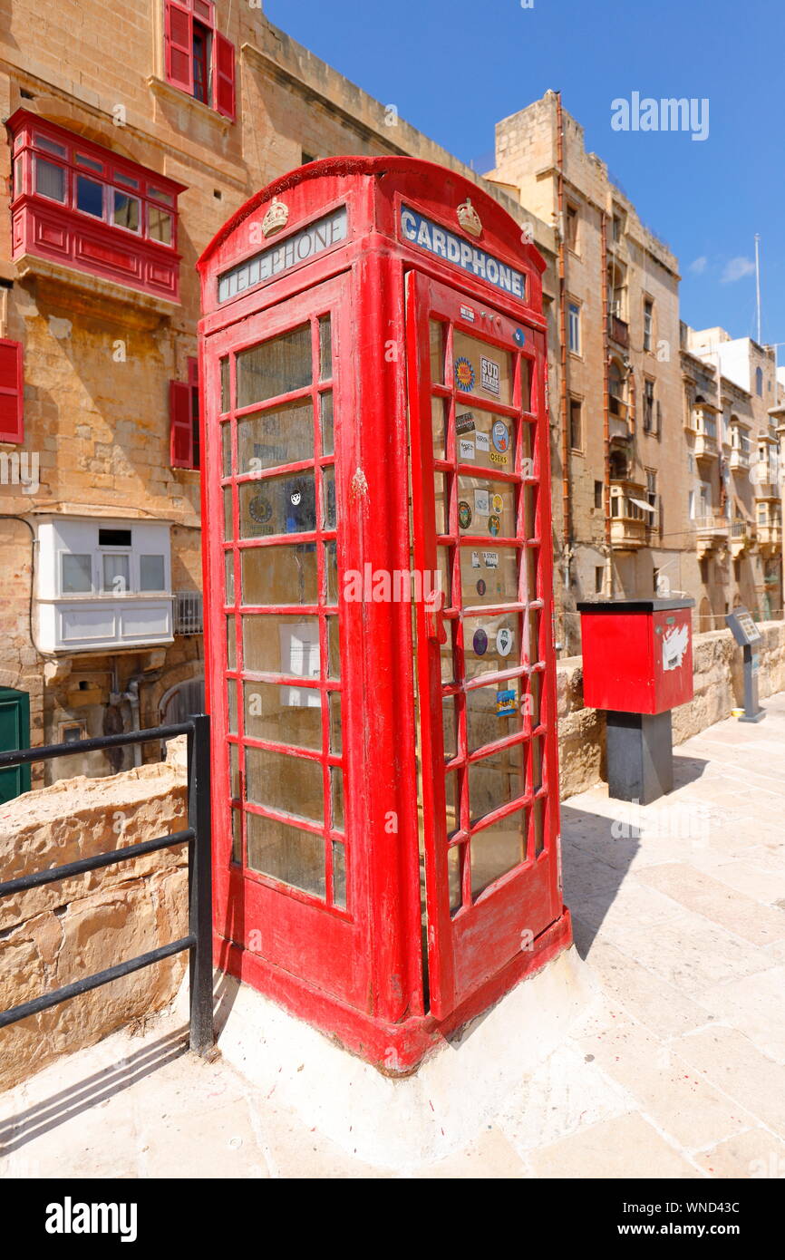 Malta red phone box hi-res stock photography and images - Alamy