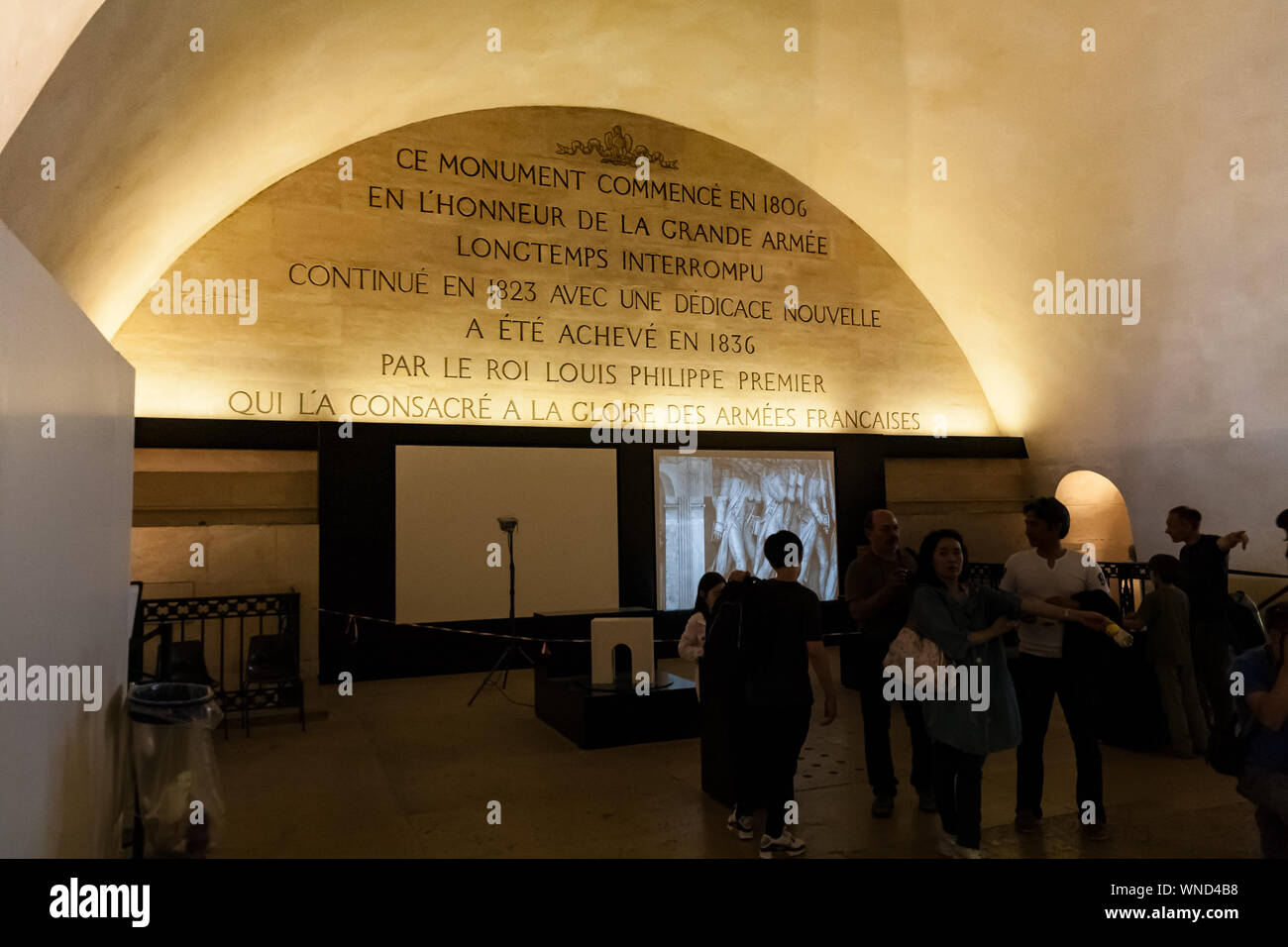 Inside the arc de triomphe hi-res stock photography and images - Alamy