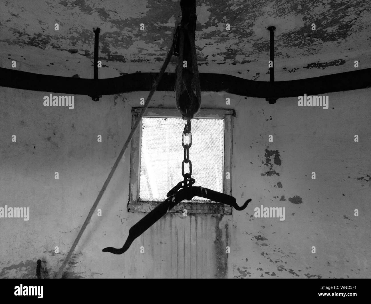Rope Hanging From Building High Resolution Stock Photography and Images ...