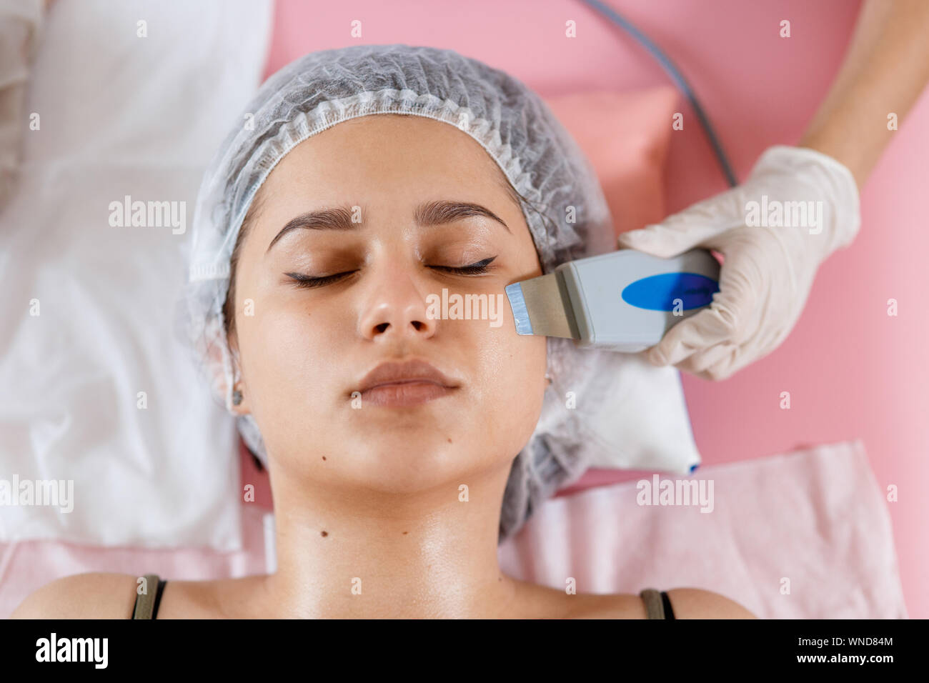 Beauty Specialist Makes Ultrasonic Peeling For Female Client's Face ...