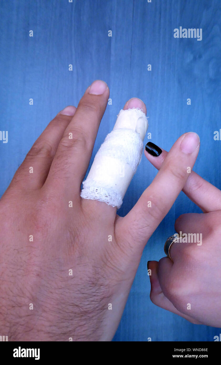 Finger bandage hi-res stock photography and images - Alamy