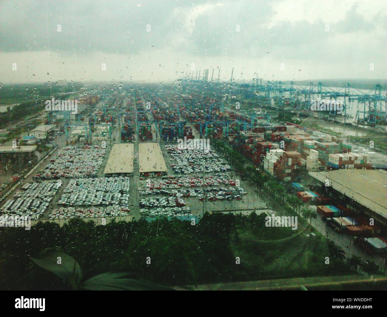 Wet Cargo High Resolution Stock Photography and Images - Alamy