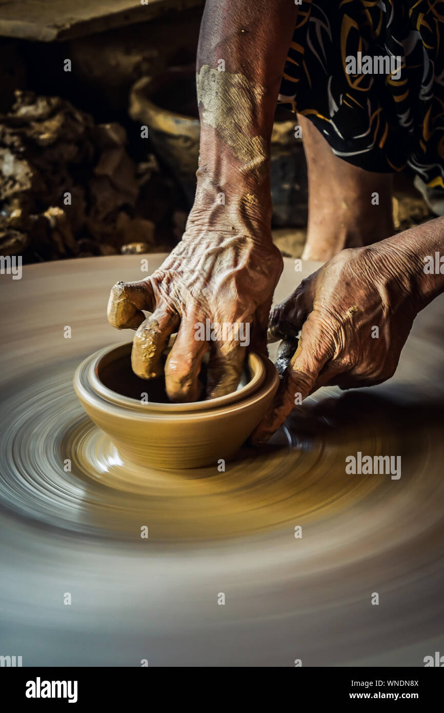 Pot worker hi-res stock photography and images - Alamy