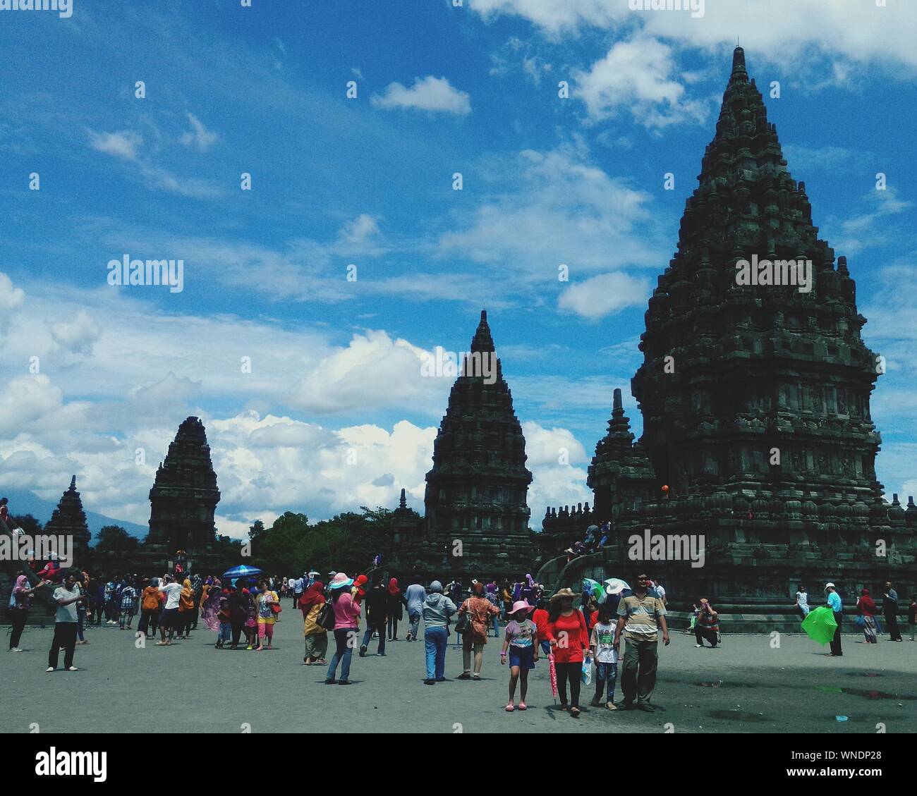 Group temples hi-res stock photography and images - Alamy