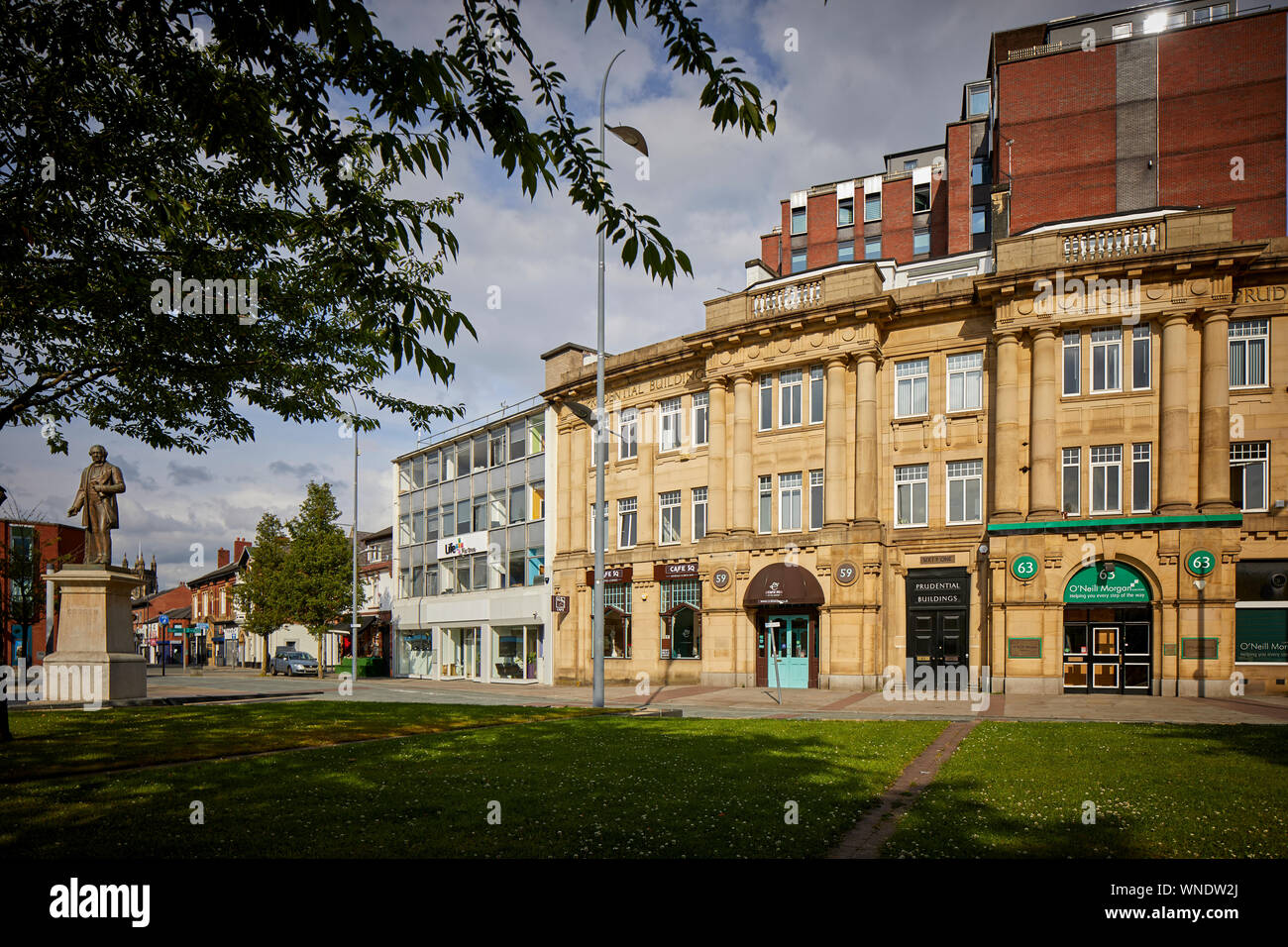 Old buildings stockport hi-res stock photography and images - Alamy