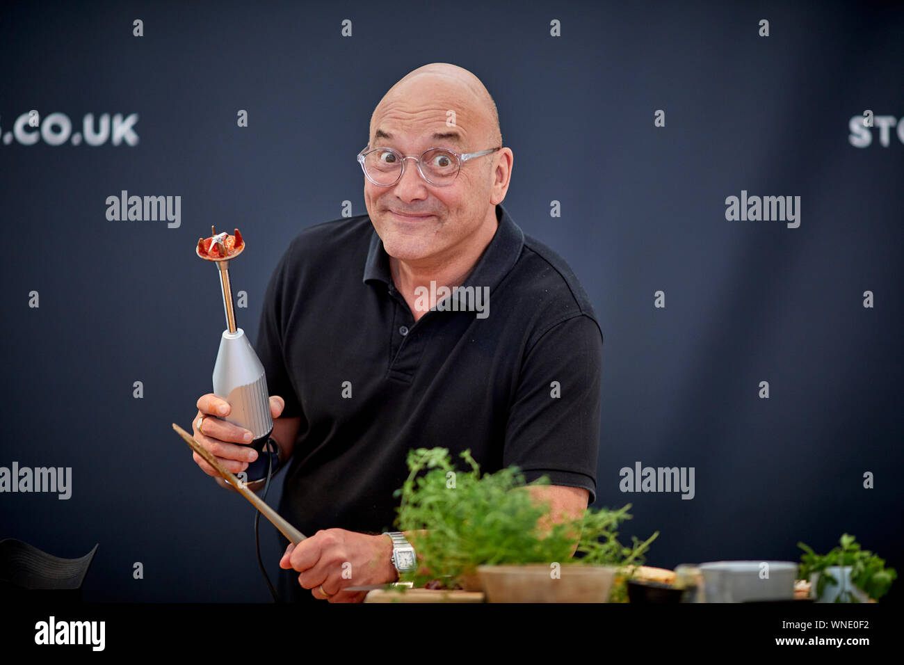 Greg wallace food hi-res stock photography and images - Alamy