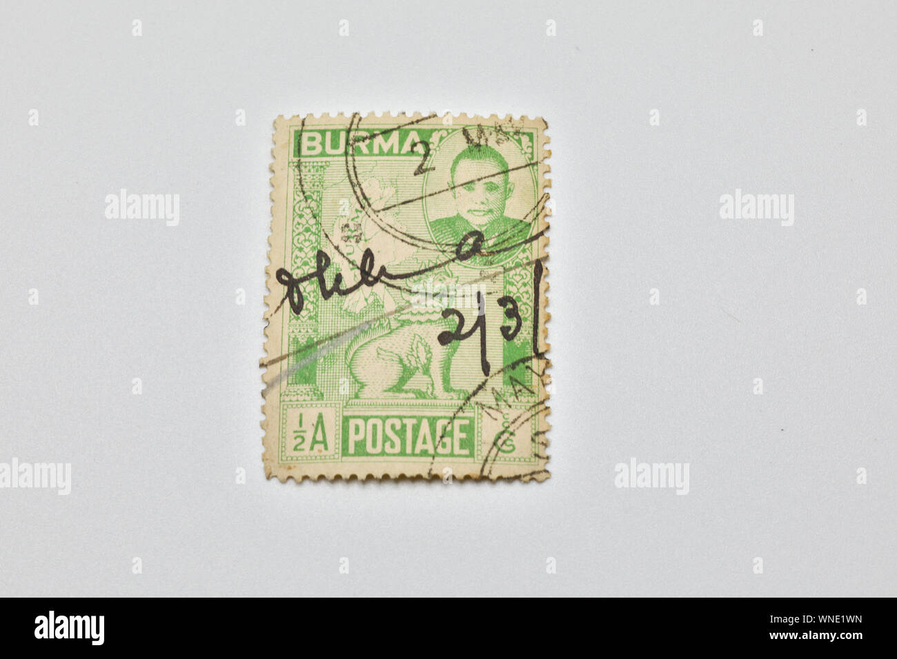 Burma postage stamp hi-res stock photography and images - Alamy