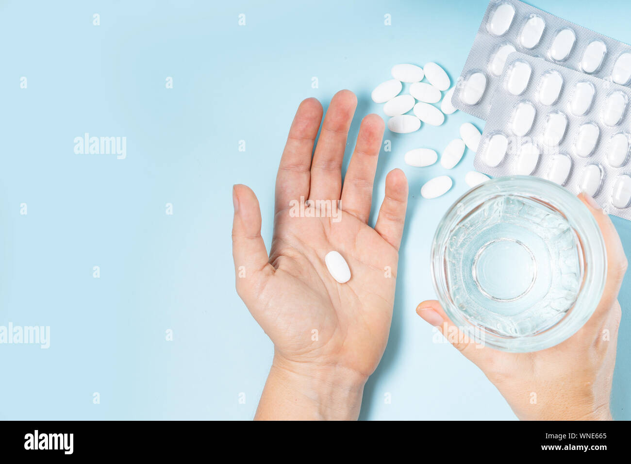 Pile of pills Stock Photo - Alamy