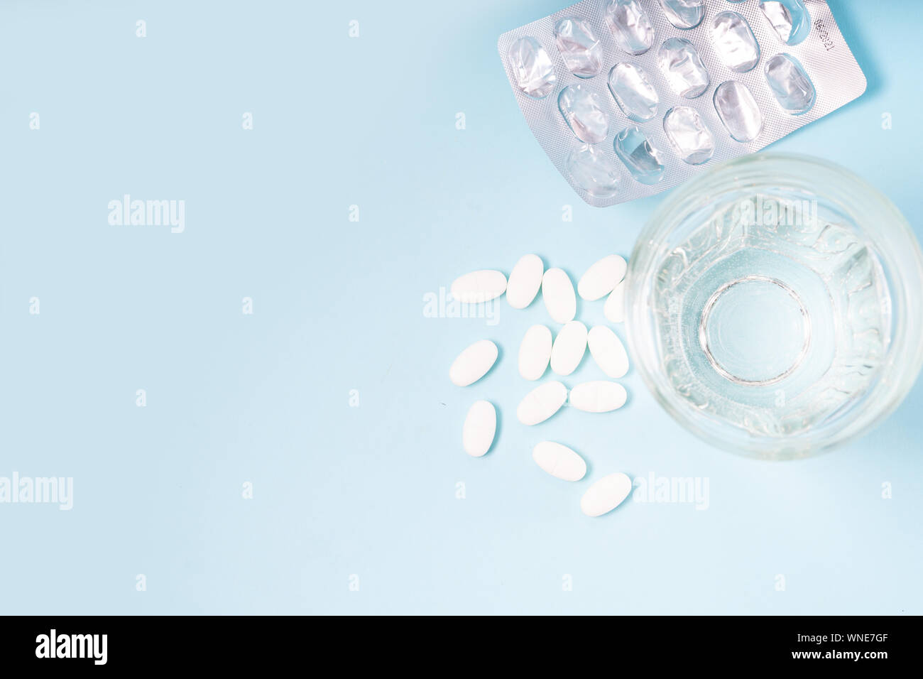 Pile of pills Stock Photo - Alamy