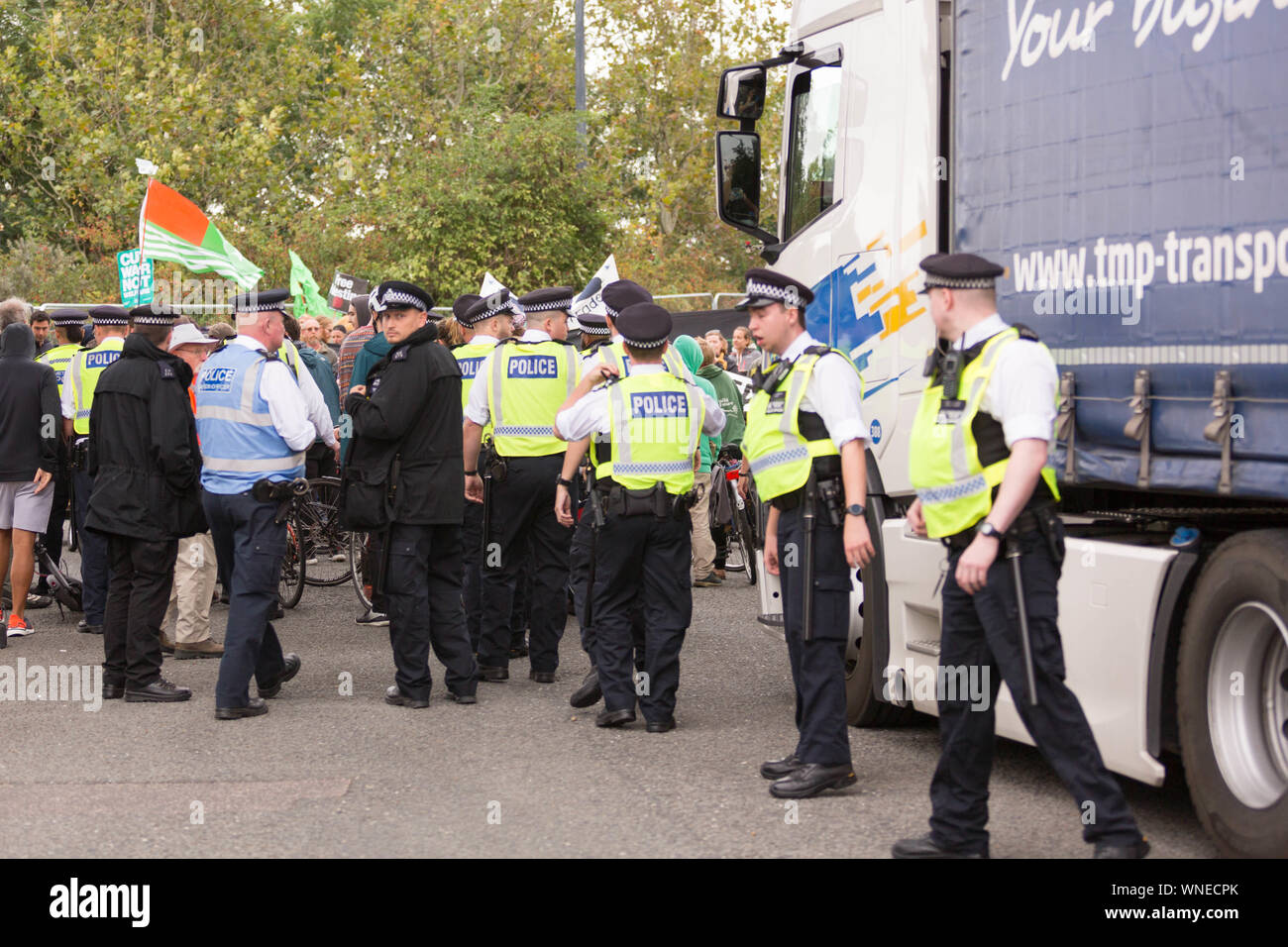 Excel Centre, London, UK. 6th Sept 2019. Protesters from stop the arms ...