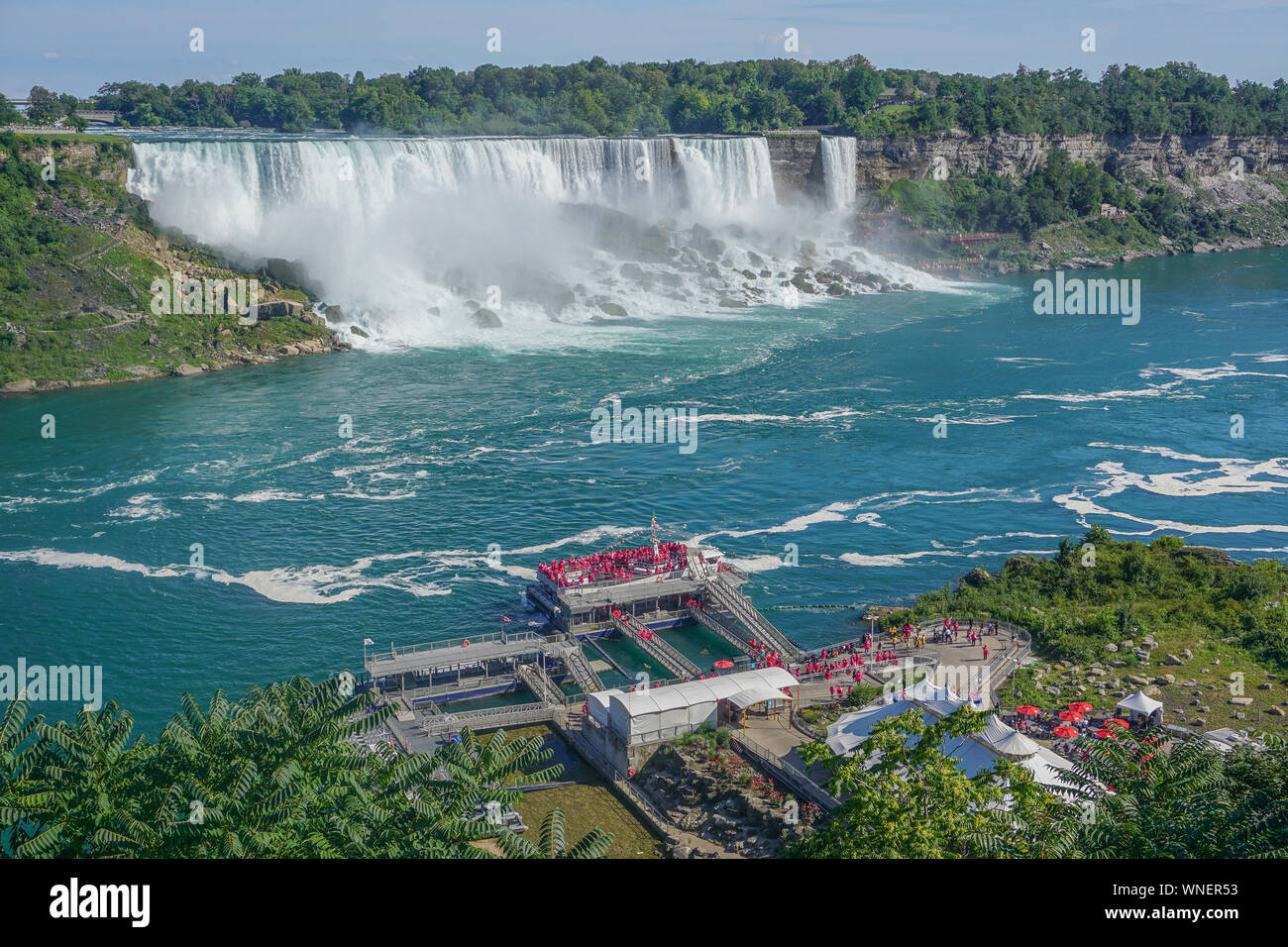 Niagara Falls, Ontario, Canada: Tourists in red raincoats across the ...