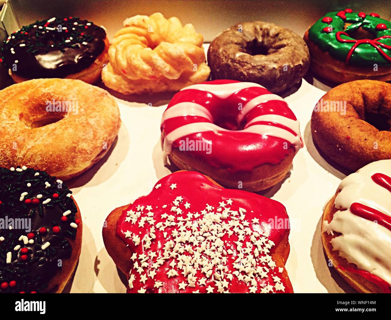 Donuts icing hi-res stock photography and images - Alamy